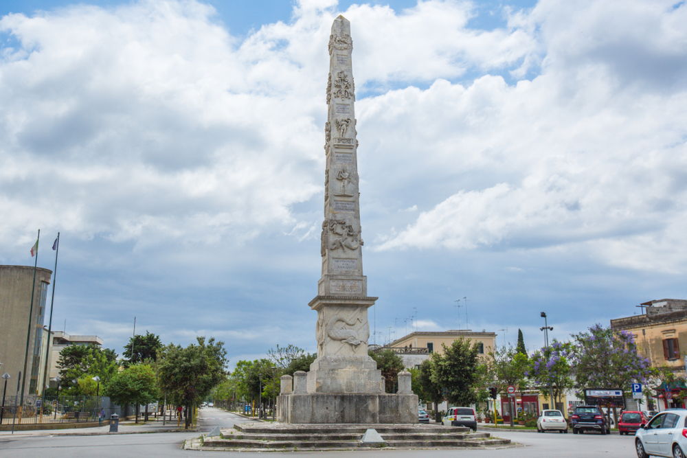 Salento: alla scoperta dell’obelisco di Lecce - Corte Del Salento